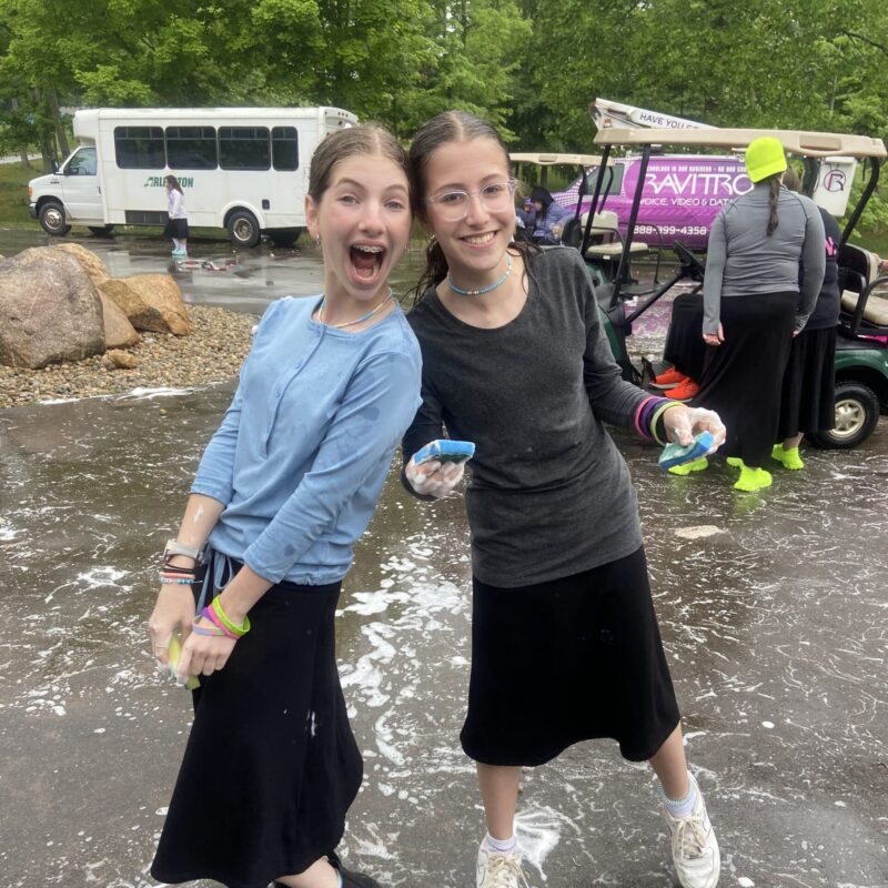 Maayan Midwest – Live Your Summers