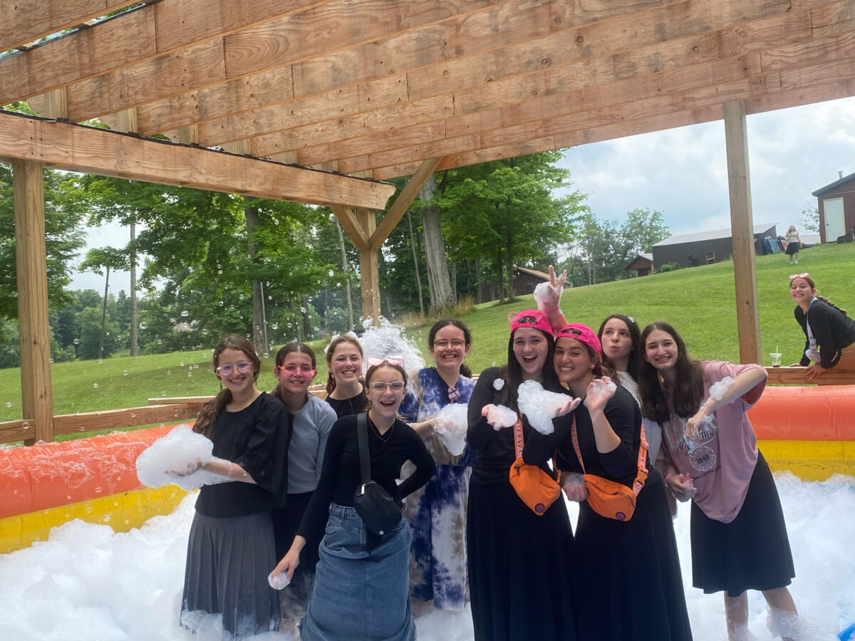 Maayan Midwest – Live Your Summers