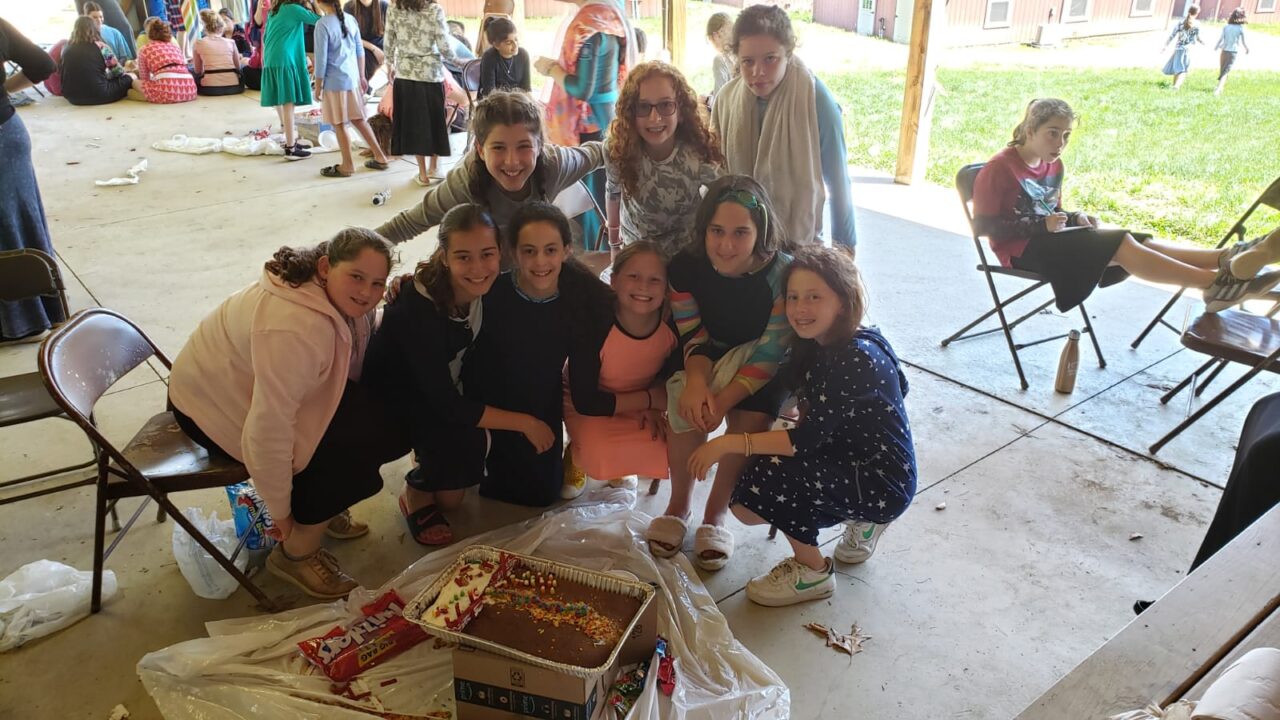 Media 2021 – Maayan Midwest